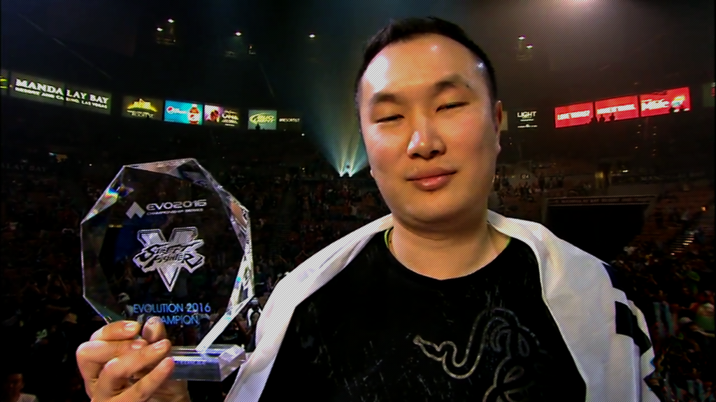 Infiltration wins the largest fighting game tournament ever with SFV ...